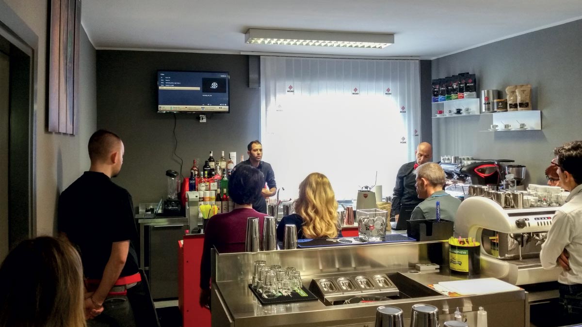 Moak aims for education and opens new training places in Italy ...